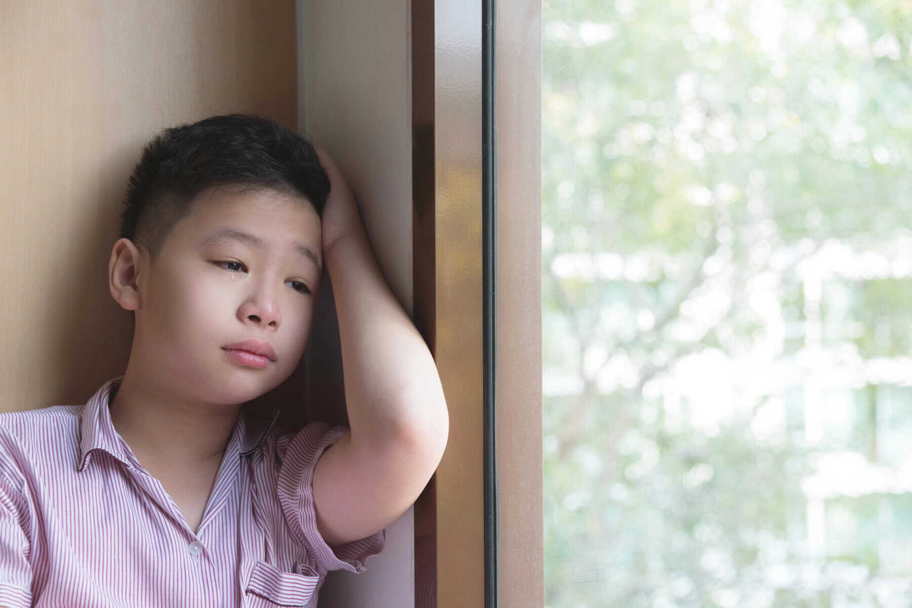 How can parents reduce stress in children's lives